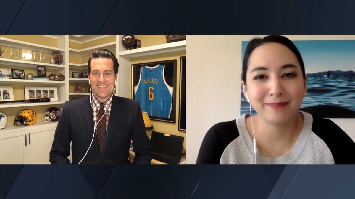 ESPN reporter Michele Steele talks with Fletcher Mackel about Bears vs ...