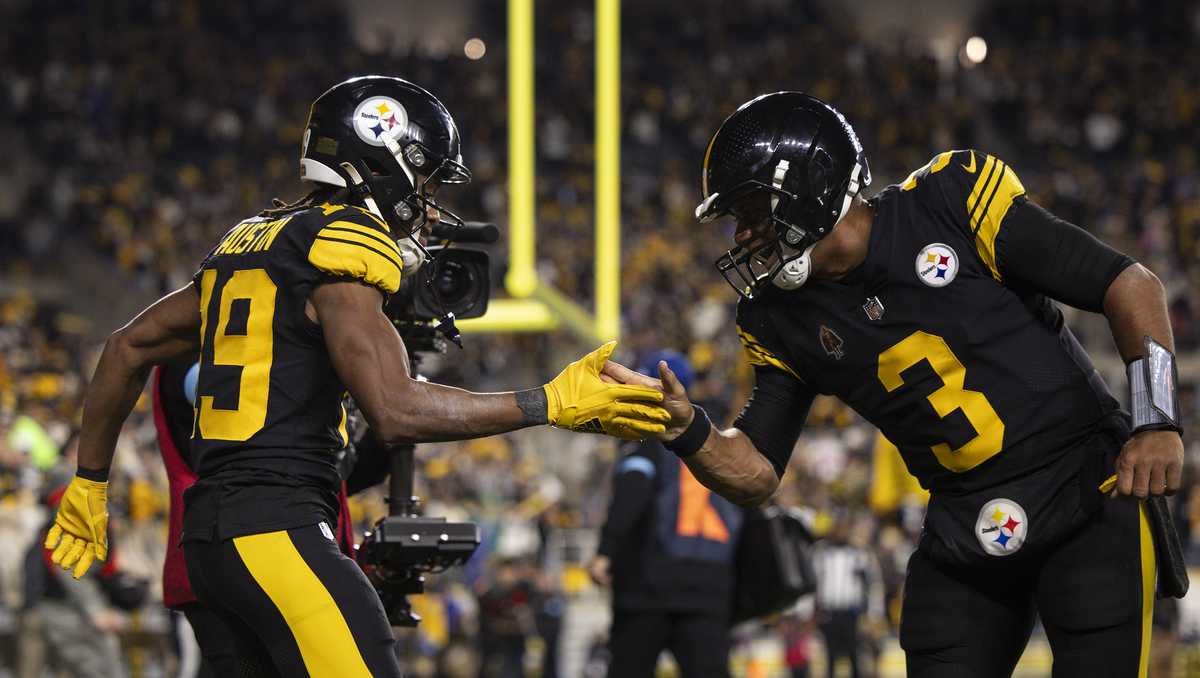 Steelers at Commanders: A matchup of first-place teams