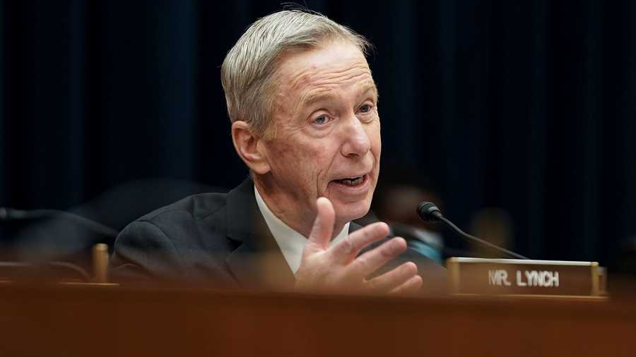 Rep. Stephen Lynch to quarantine after testing positive for COVID-19