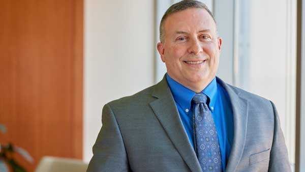 Cincinnati Children's Hospital names Steve Davis new CEO