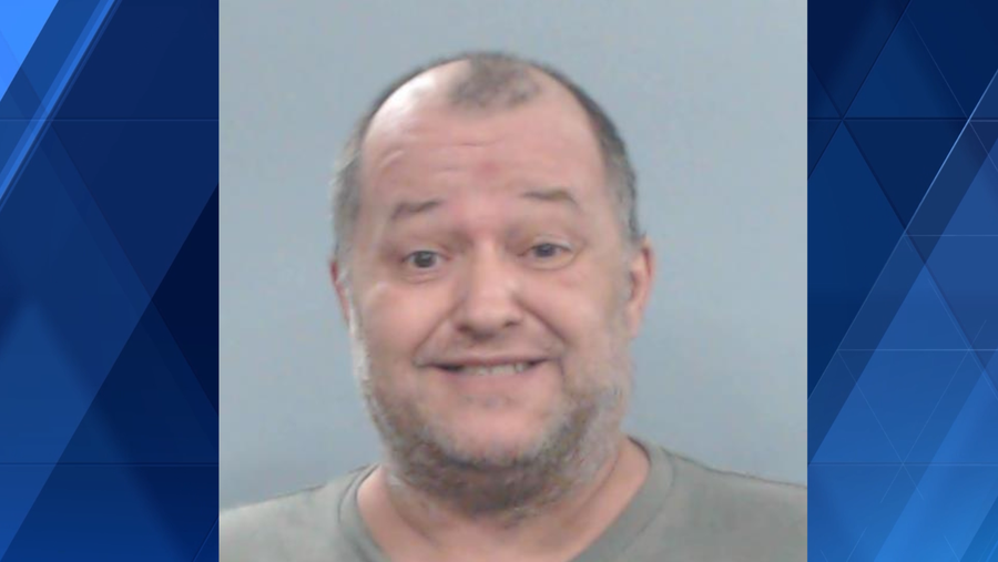 Court docs: Kentucky man arrested after driving onto busy airport runway