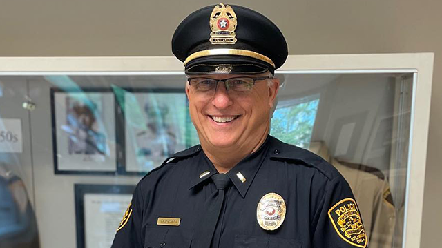 Stillwater Police Department honors retiring officer