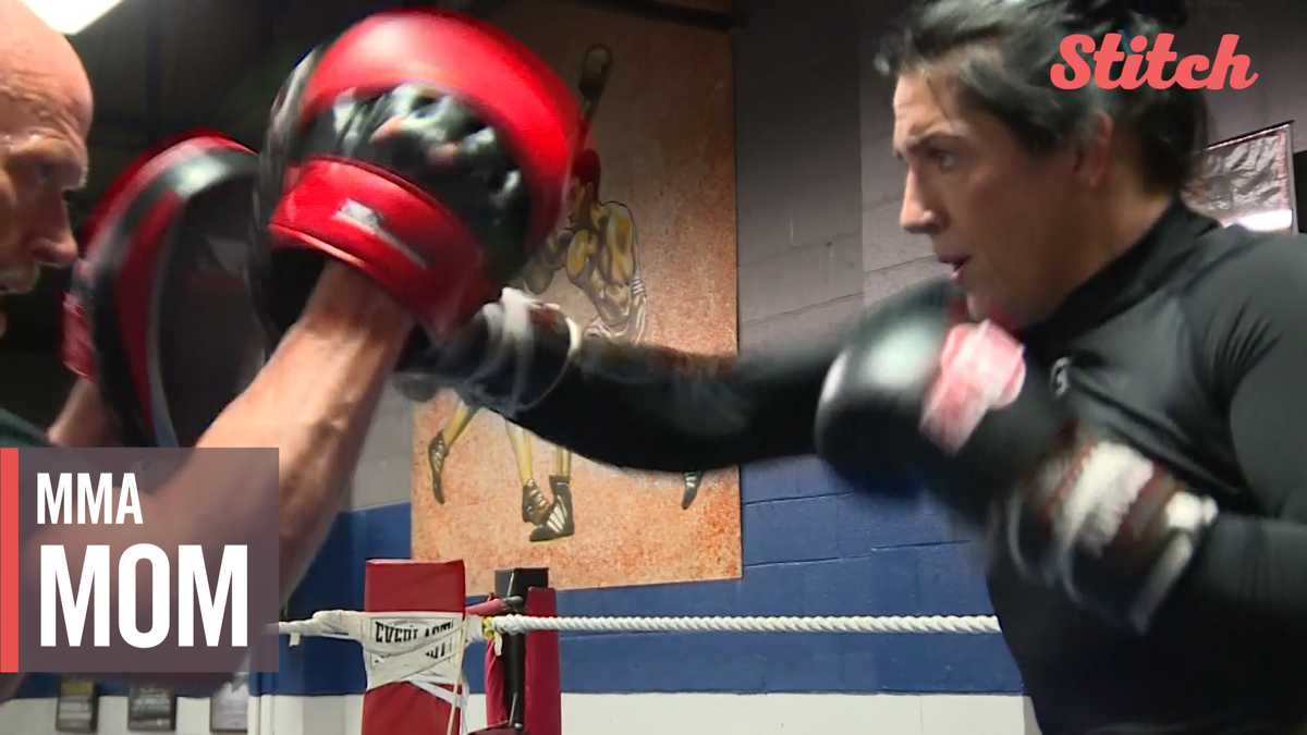 This MMA fighter is a mother who brings her young daughter to the gym