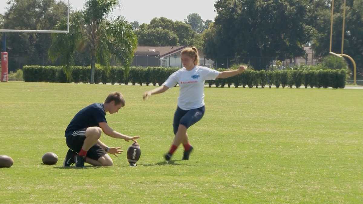 'She's awesome': Female football kicker surprises teams, helps her own ... 'She's awesome': Female football kicker surprises teams, helps her own ...