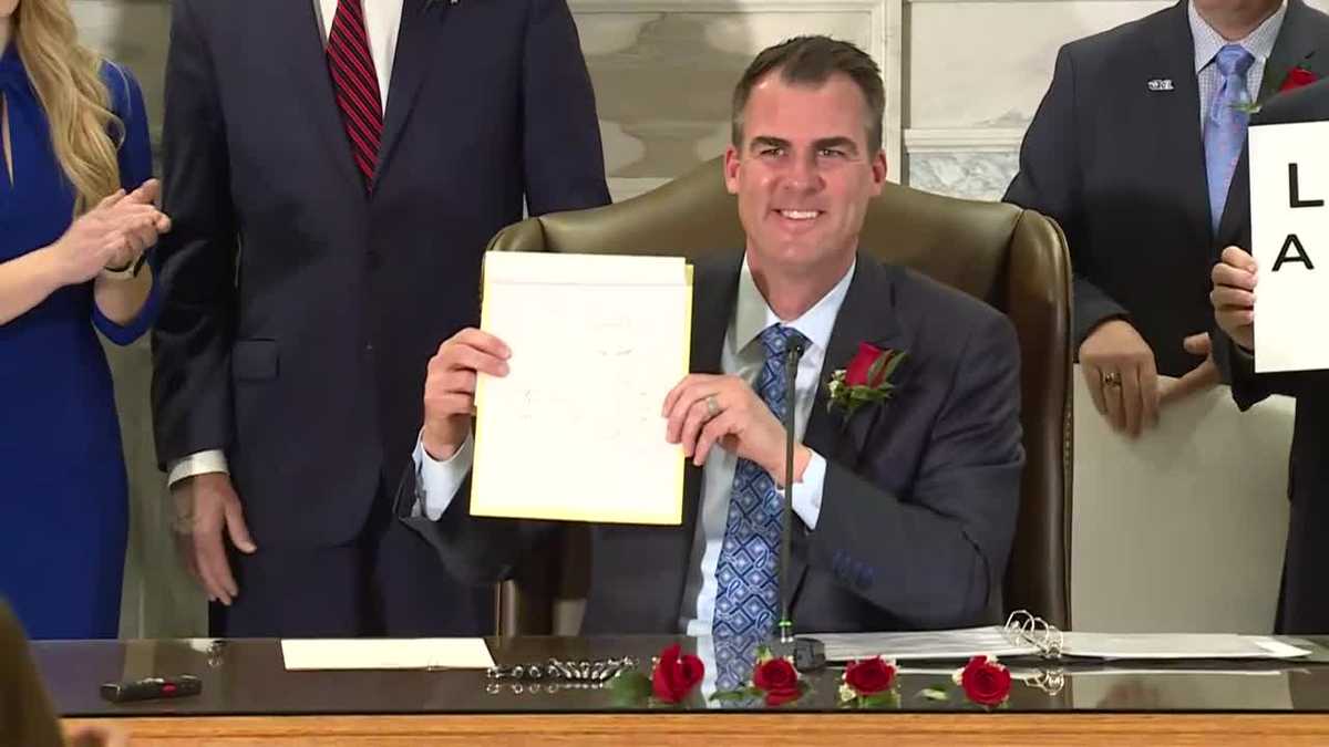 Oklahoma governor set to sign abortion bill into law