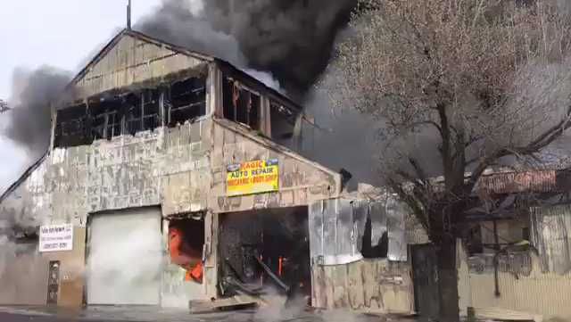 Up to 4 businesses destroyed in Stockton warehouse fire