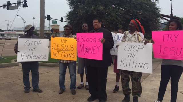 Councilman and others protest Jackson Gun Show