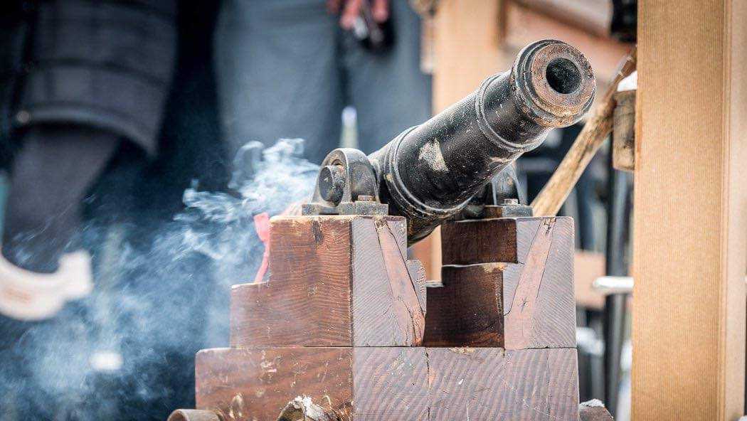 Stolen cannon returned to Delavan Lake bar