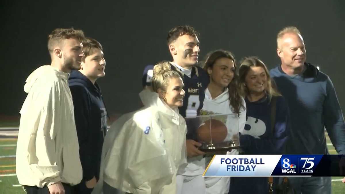 Saunders breaks PA career passing touchdown record