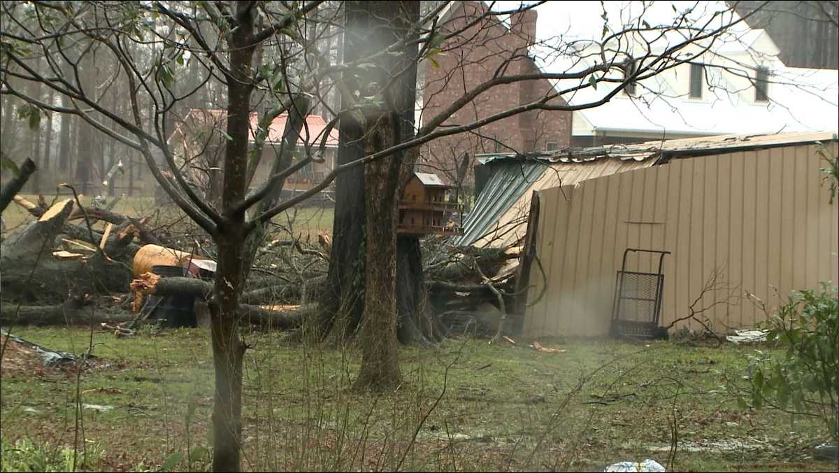 Nearly 100 Mississippi homes damaged during storms, MEMA says