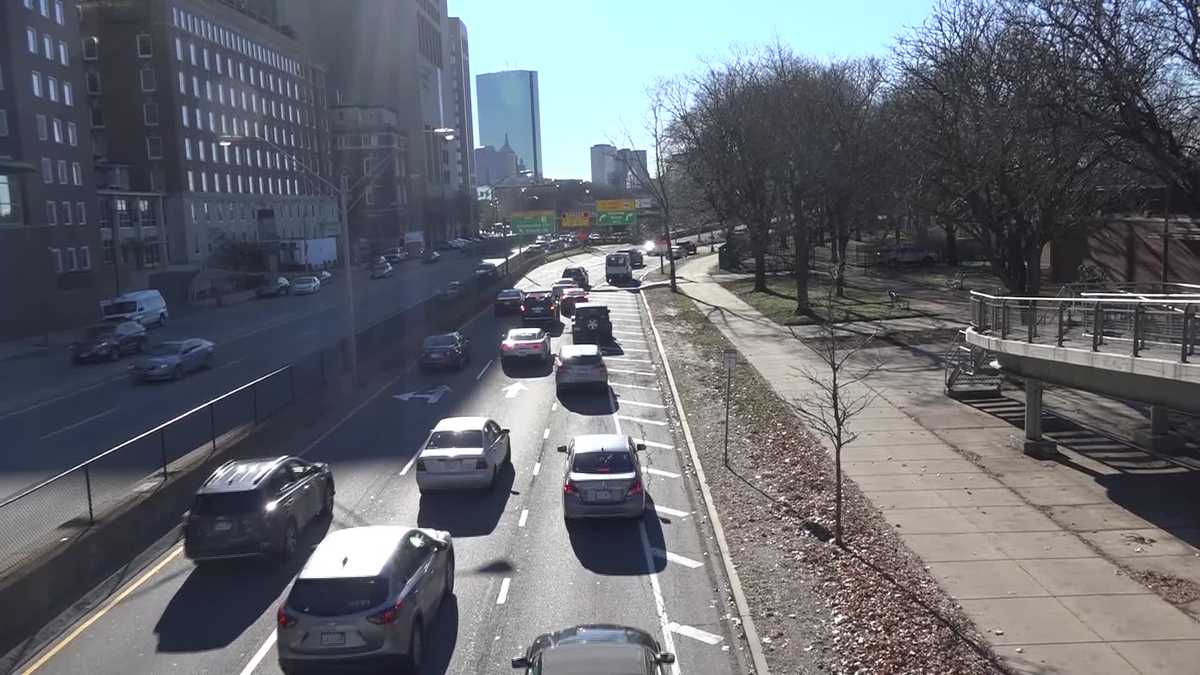 MassDOT suddenly changed lanes around on Storrow Drive, and drivers are ...