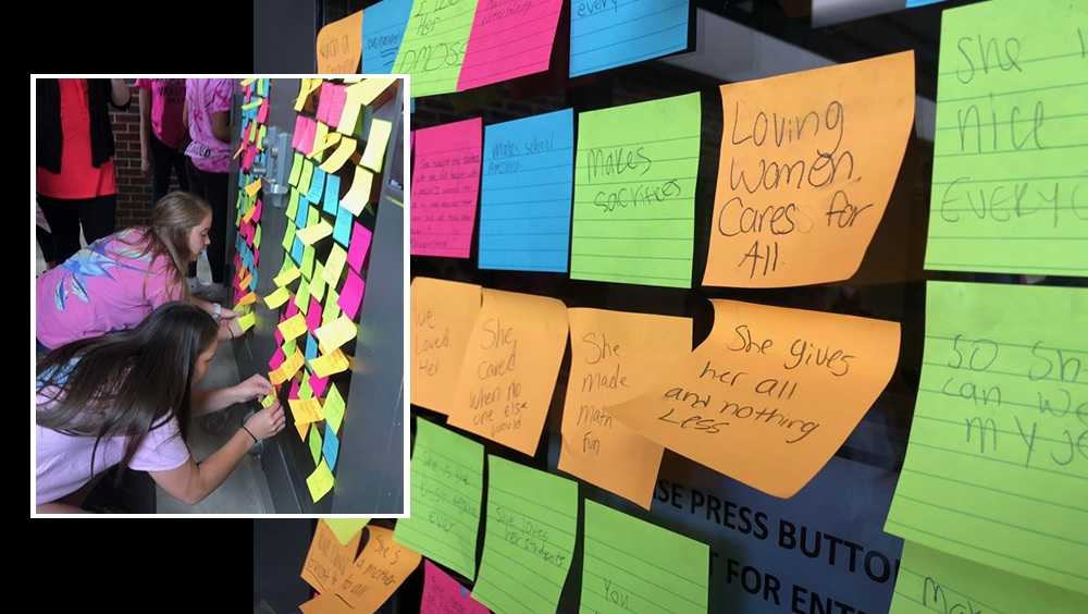 Students use post-it-note-protest to support teacher who says she was ...