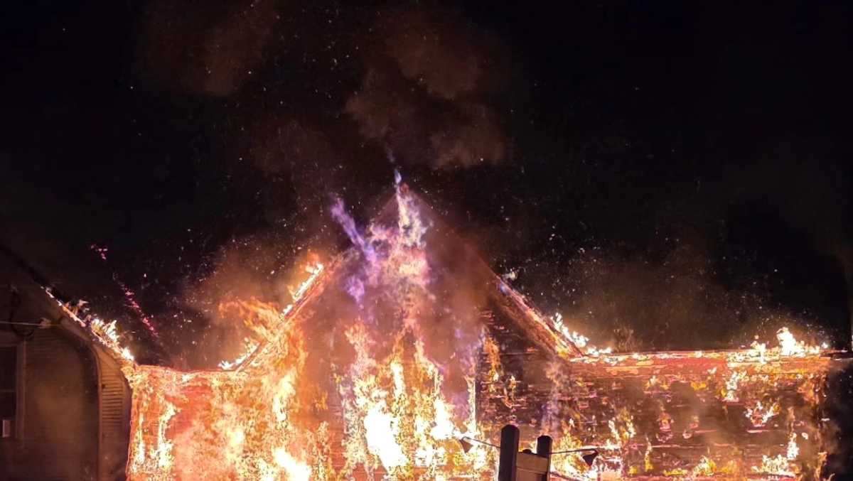 Fire breaks out at Sugarbush Golf Course