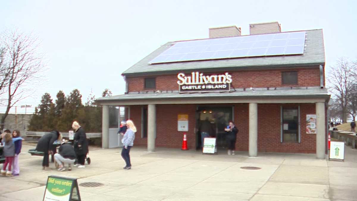 Sullivan's Castle Island reopens for 2023 on cold, blustery day