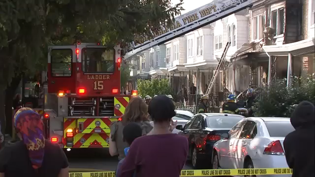 Row house fire in Philadelphia kills woman, girl