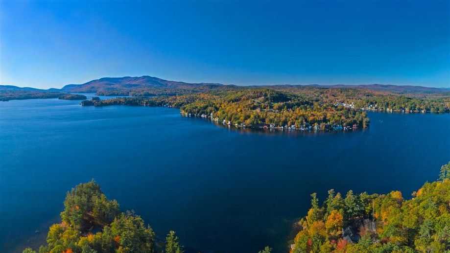 Mansion Monday: Massive estate on the lake in Sunapee