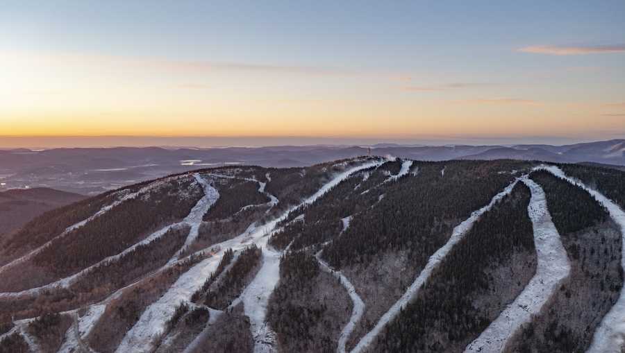 Ski season begins in Maine