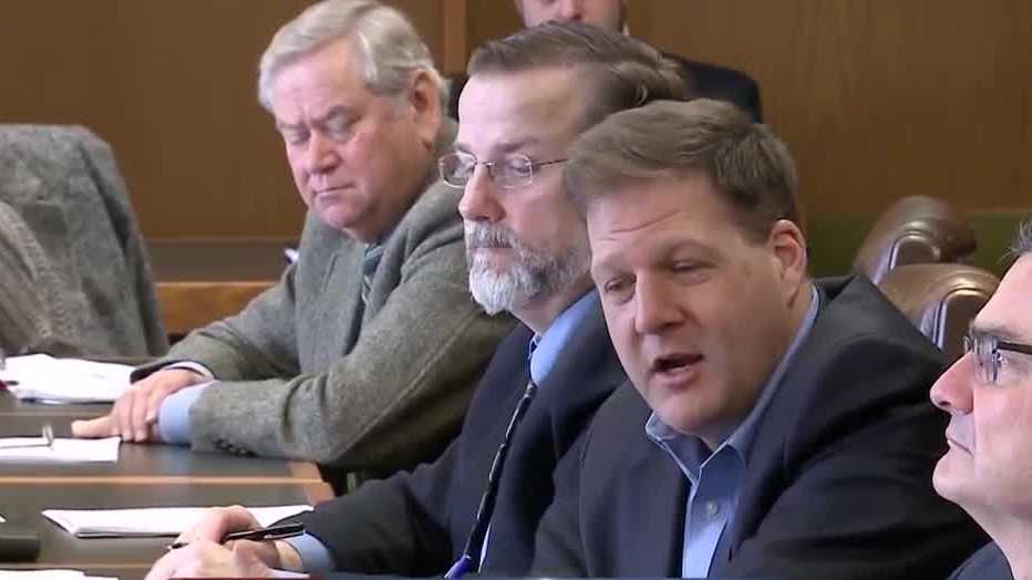 Sununu seeks to tie Medicaid reauthorization to alcohol fund
