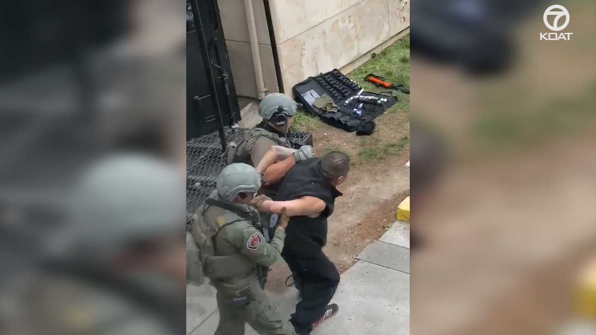 Police Arrest Man Suspected Of Randomly Firing Shots At Abq Apartment