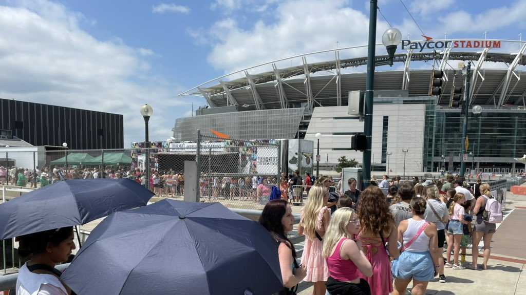 PHOTOS: Swifties swarm downtown Cincinnati for Taylor Swift Eras Tour
