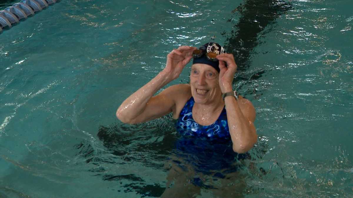 Master Swimmer Atie Caron