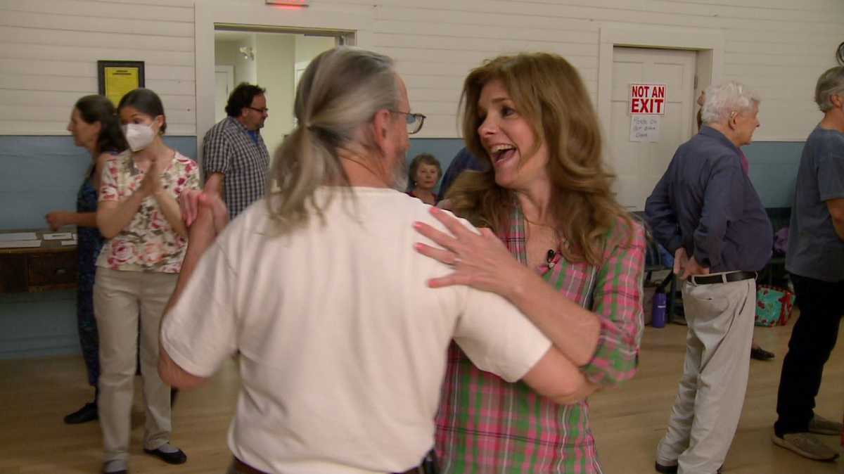 Contra Dancing in Nelson