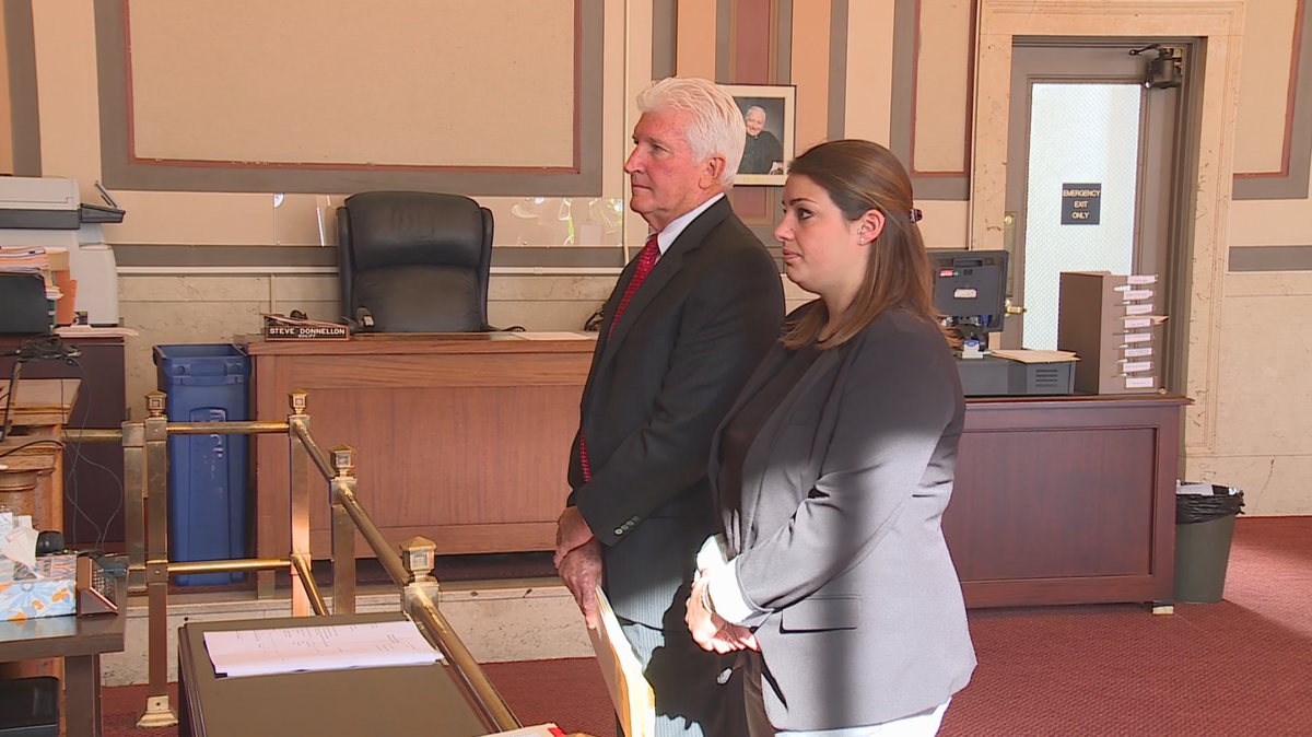 Former Sycamore teacher given probation after teen professes love