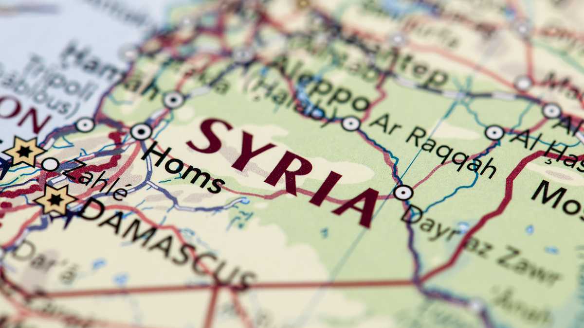 US airstrikes on Syria kill 37 militants
