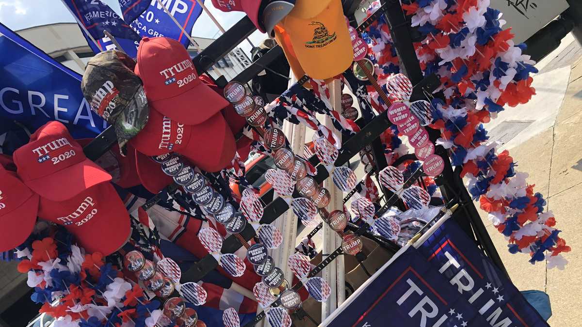 Photos from inside and outside of Donald Trump's Cincinnati rally