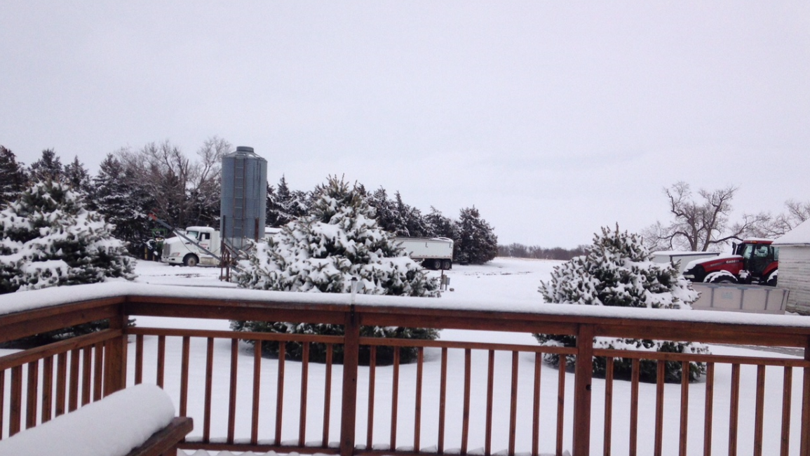 PHOTOS: Easter snow spotted in Nebraska