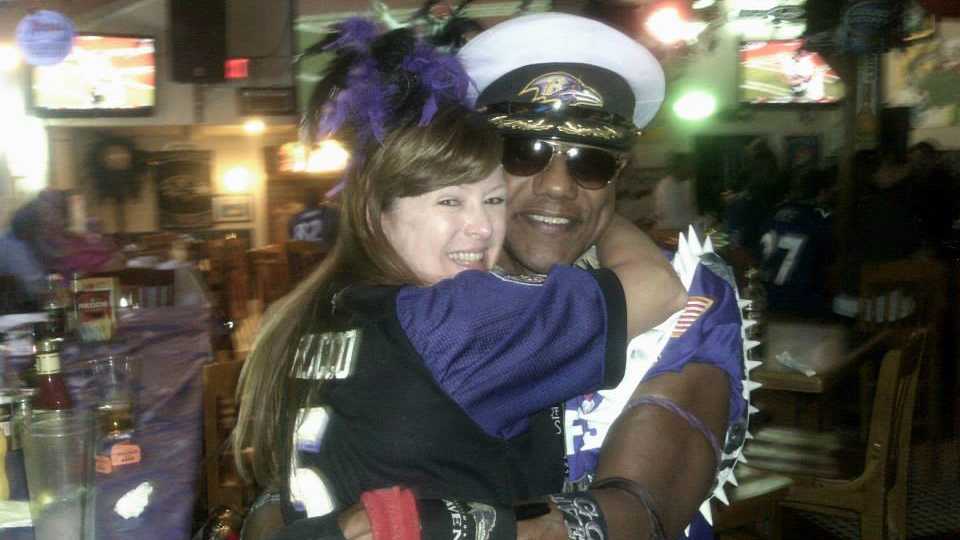 Ravens Flock remembers Captain Dee-Fense | Fan photos