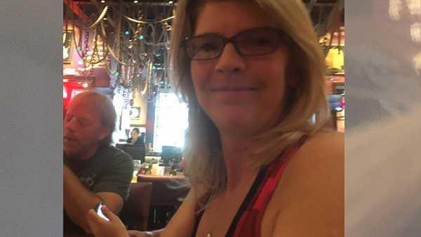 Family searches for stranger who helped save mother's life