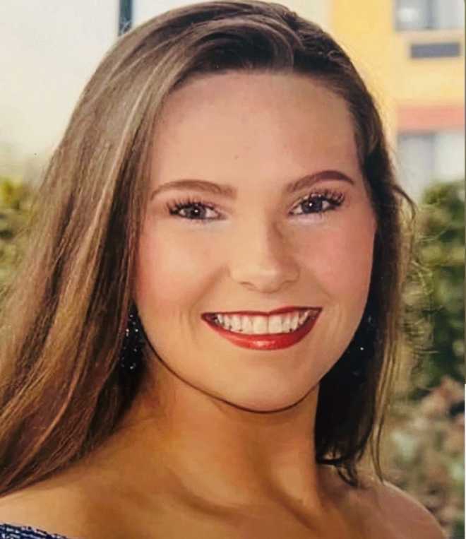 Parents of JSU student receive daughter's degree 6 weeks after Leah ...