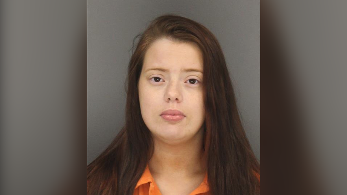Fort Smith woman charged after police found her with murder victim's car