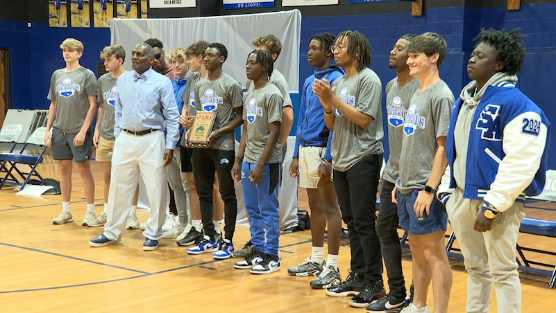LB3 Foundation honors St. Andrew's boys basketball