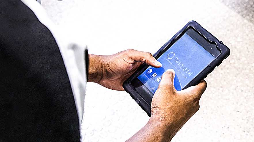 Tablets let inmates go online at Polk County Jail