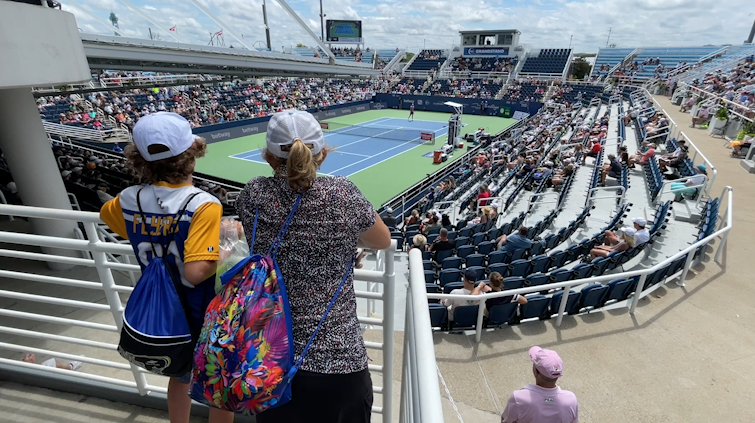 Heavy rain, delay doesn't stop record-breaking crowds at Cincinnati Open