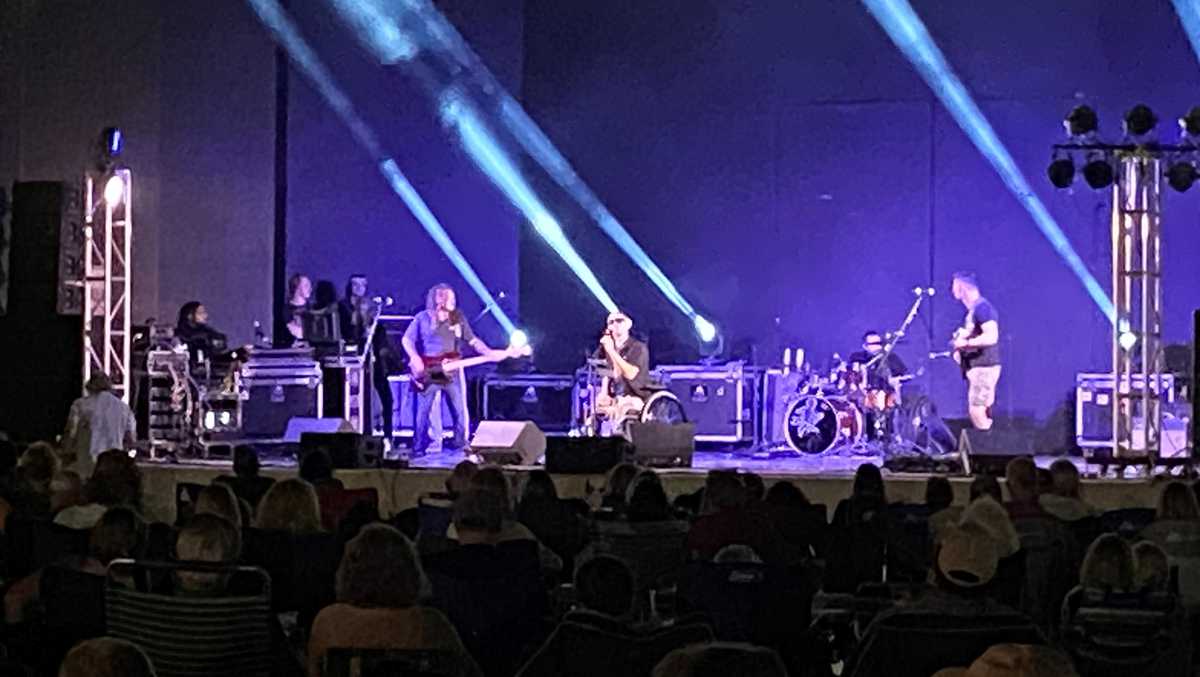 Severely wounded veterans use music to show they're 'Resilient'