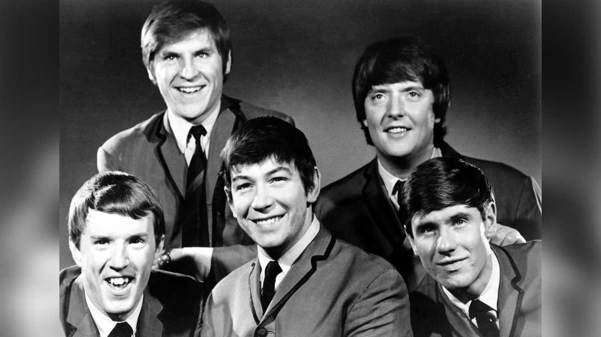 Hilton Valentine, guitarist of The Animals, dies at 77