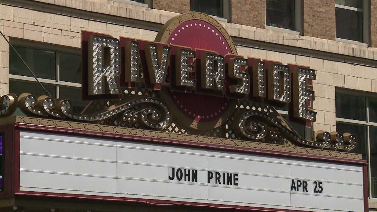 Riverside Theater in Milwaukee turns 90 years old on Saturday