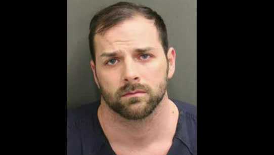 Florida: Officer threatens to attack hospital or military base