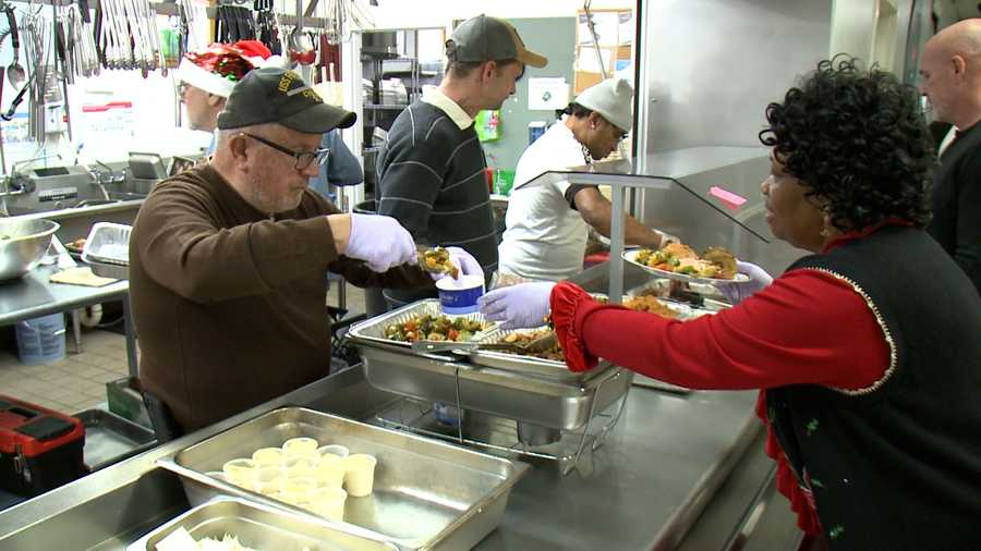 Hundreds receive free Christmas meal in York County