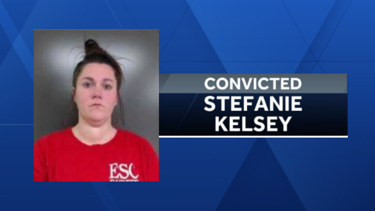 Former Iowa teacher sentenced after pleading guilty to sexually abusing ...