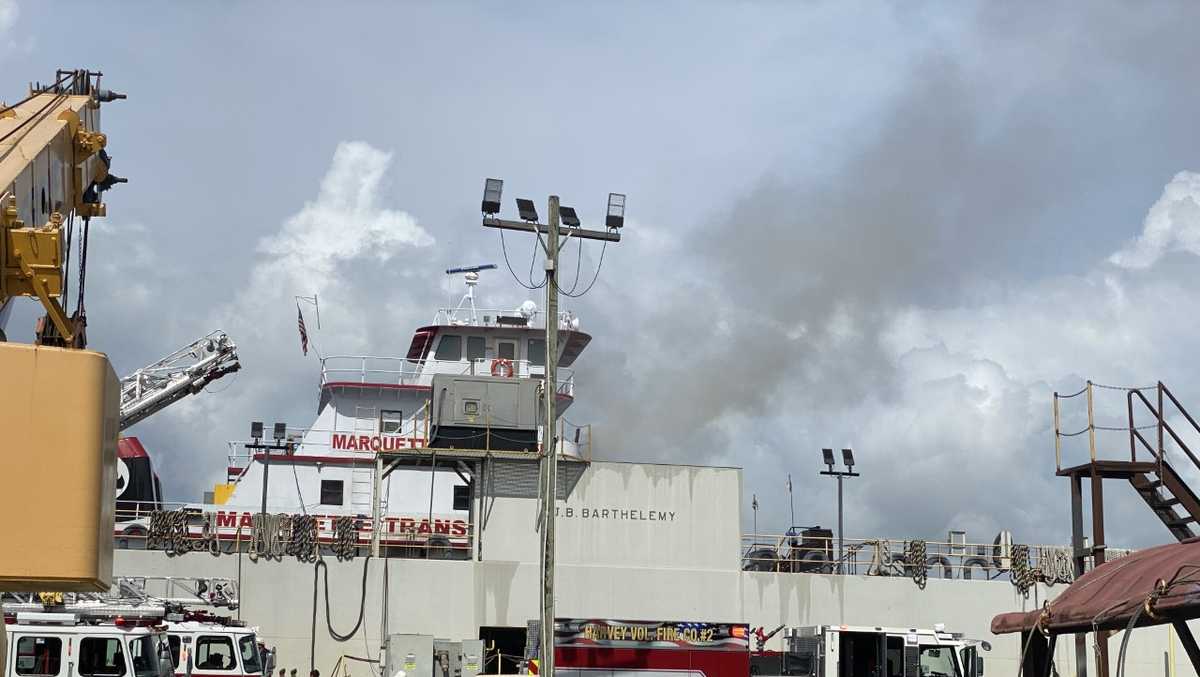 Firefighters contain fire on tugboat in Harvey