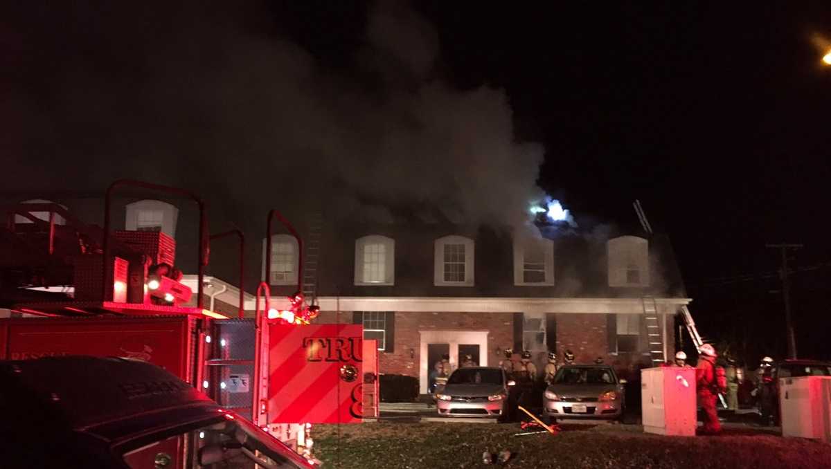 Fire crews battle apartment fire in Beechmont neighborhood