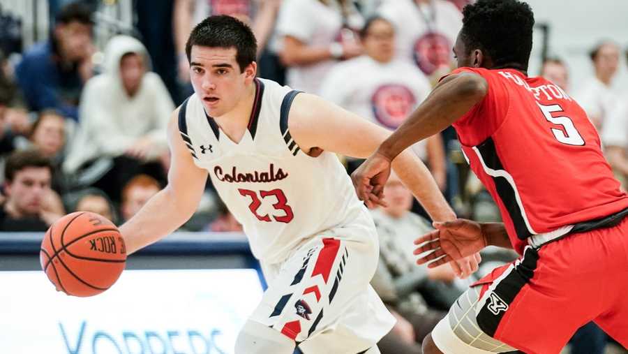 Robert Morris holds onto 1st place, stops Sacred Heart 72-64