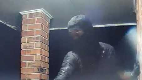 Jefferson Parish Sheriff's Office seeking the identity of a murder suspect