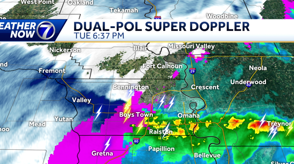 How do we get lightning and thunder with snow and sleet?