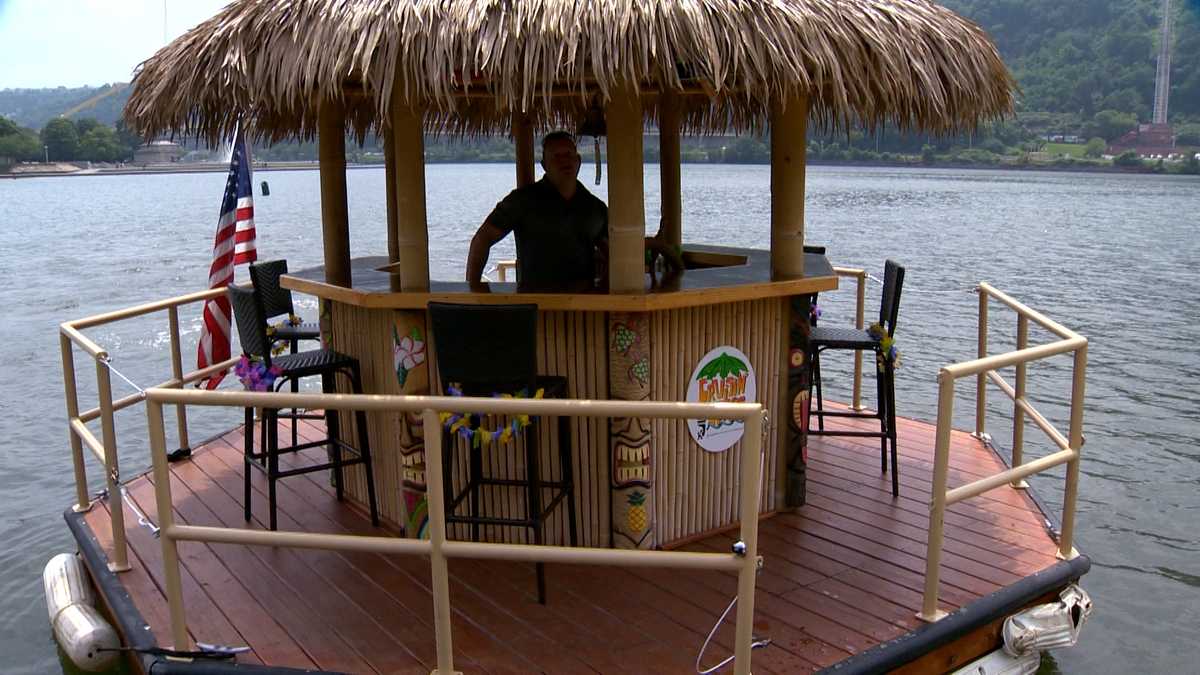 Pittsburgh tiki boat captain rescues boy from Allegheny River
