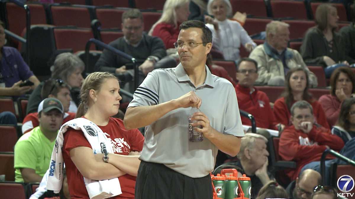 Tim Miles receives contract extension Tim Miles receives contract extension